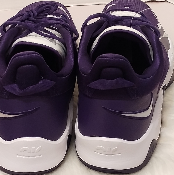 Nike | Shoes | Nwot Nike Air Pg 5tb | Poshmark